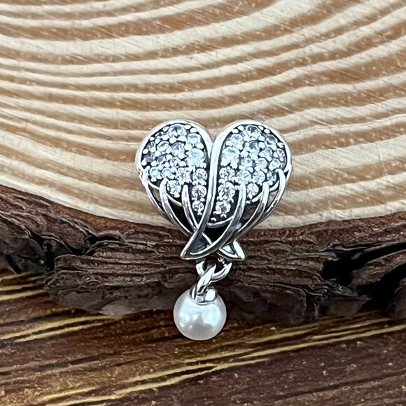 Pandora | Jewelry | Pandora Sparkling Angel Wings Heart Charm | Poshmark